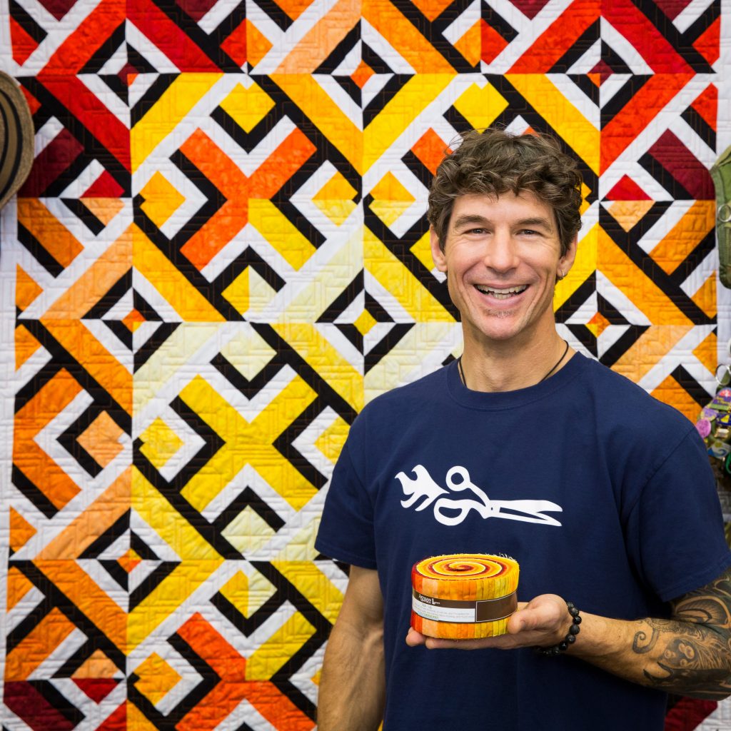 3D Dudes Quilt Tutorial – Man Sewing