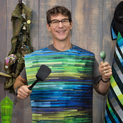 Tutorial – Man Sewing